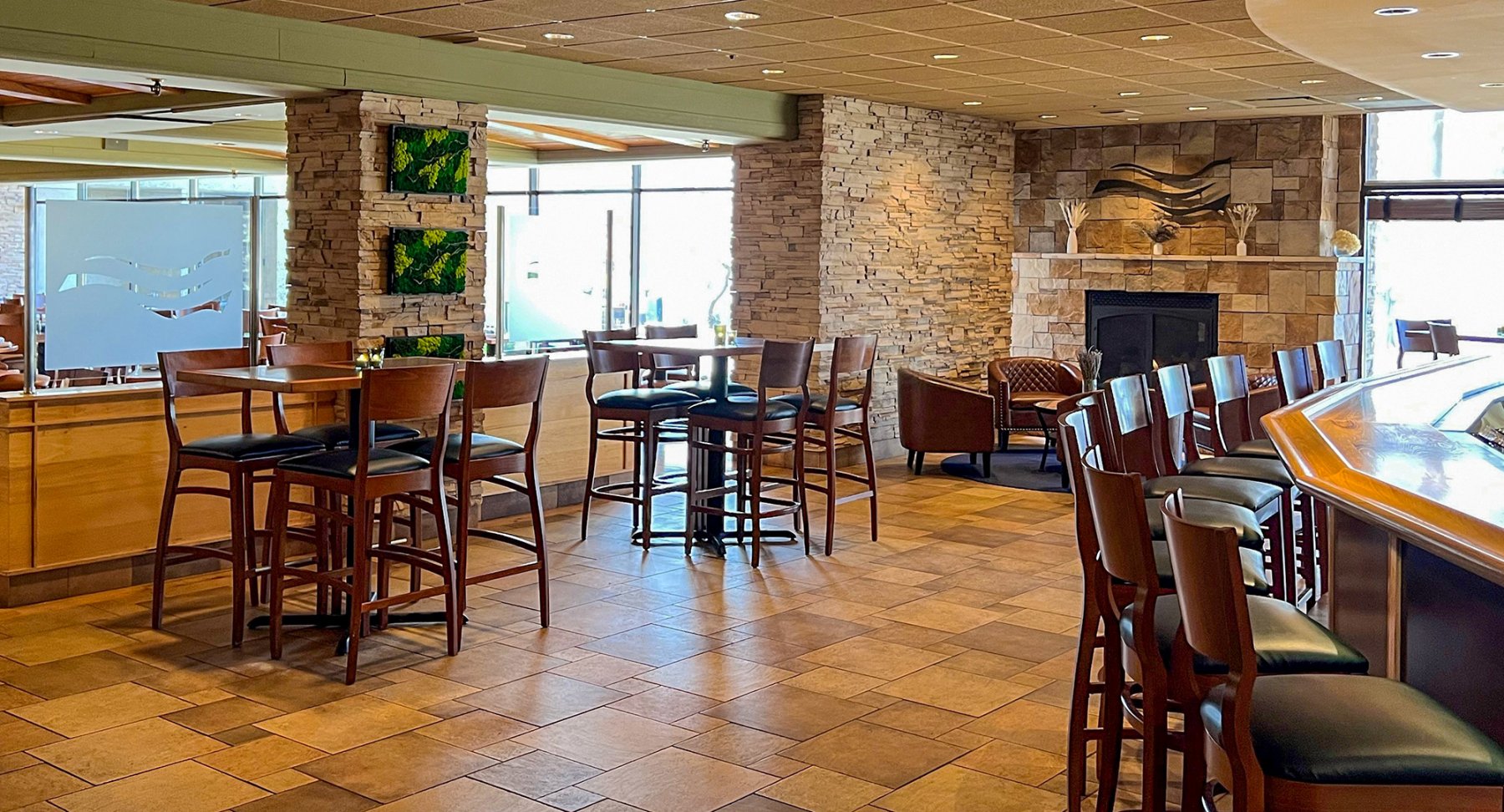 Three Rivers River View Restaurant & Bar - La Crosse WI | Three Rivers ...